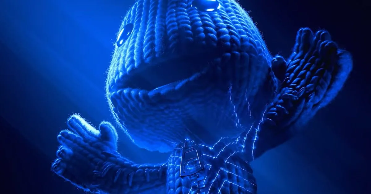 Voljeni Sony Mascot Sackboy dobiva vreću iz logo PlayStation ...